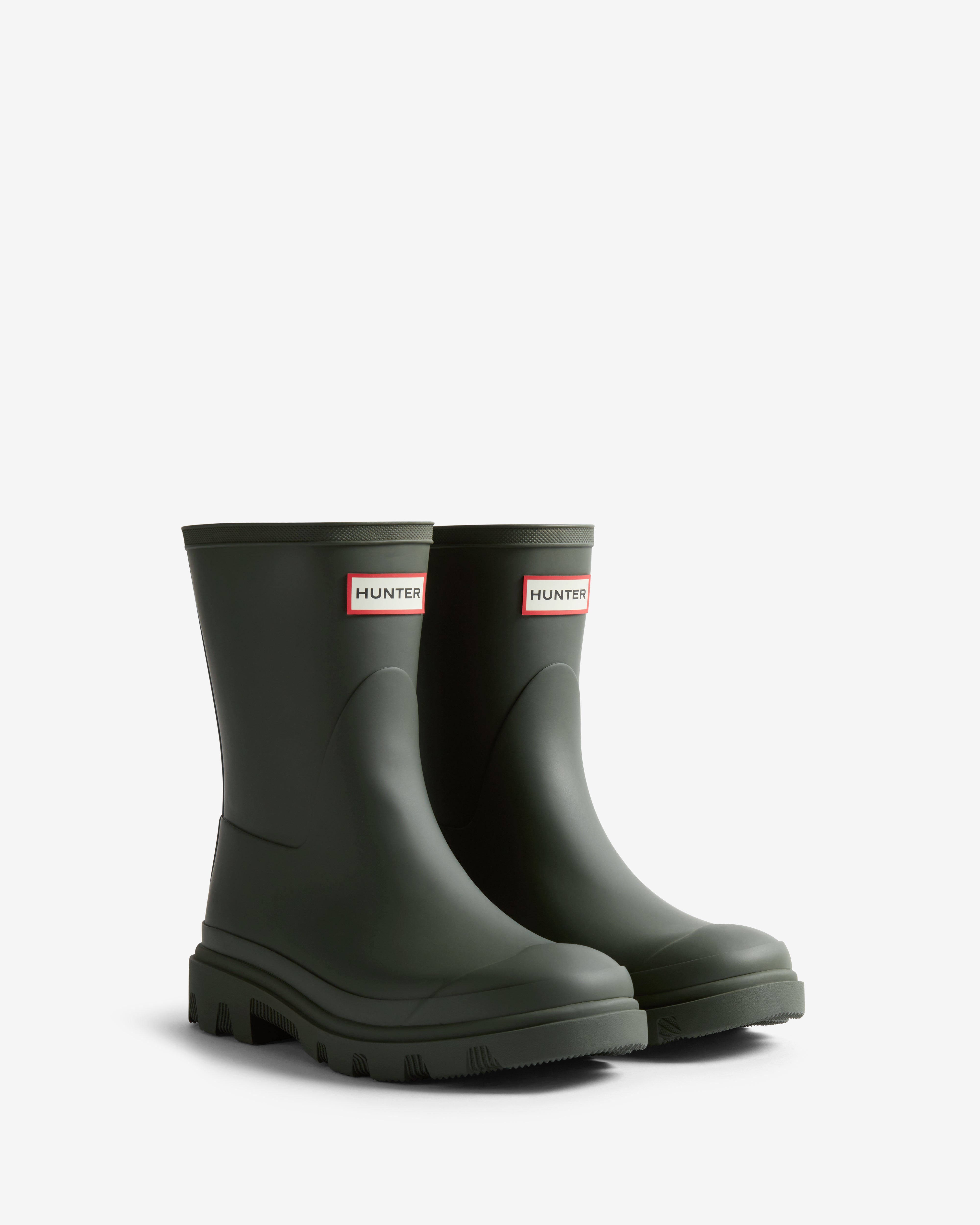 Hunter Boots Unisex Downpour Short Boot Dark Olive – Hunter Boots Nordic